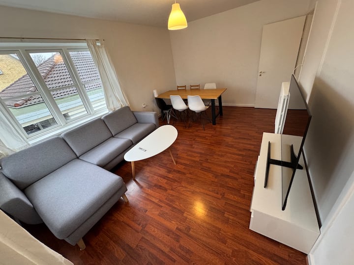 4 Vær.lejl (110 M2) Med 6 Senge Max 7 Personer. - Odense