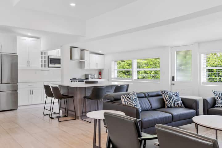 Across The Ocean Single Family Home Steps To Beach - Pompano Beach, FL