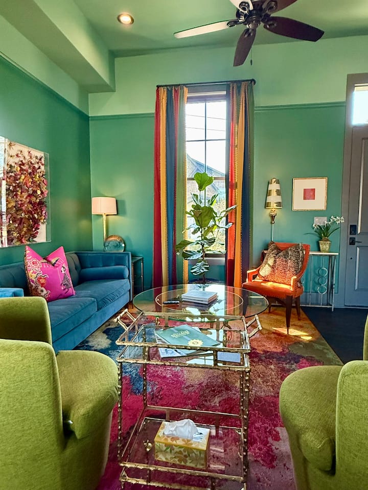 The Pullman House Downtown #820 W/ Heated Pool - Biloxi, MS