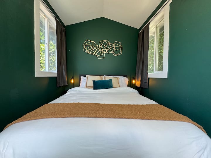 Charming Pacific Grove Getaway - Monterey Bay, CA