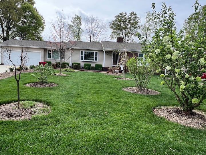 Cozy Home By Guildford College - Greensboro, NC
