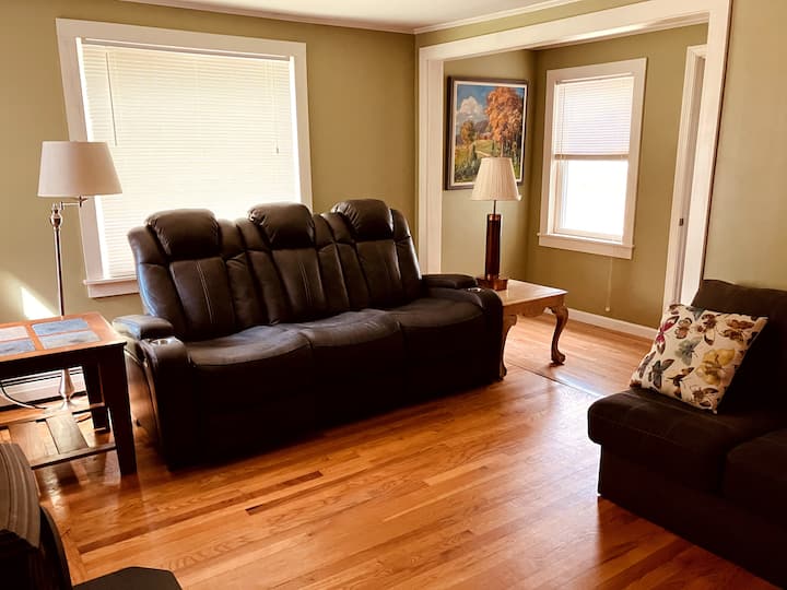 Charming Hanover, Nh Retreat On Mink Brook - Hanover, NH