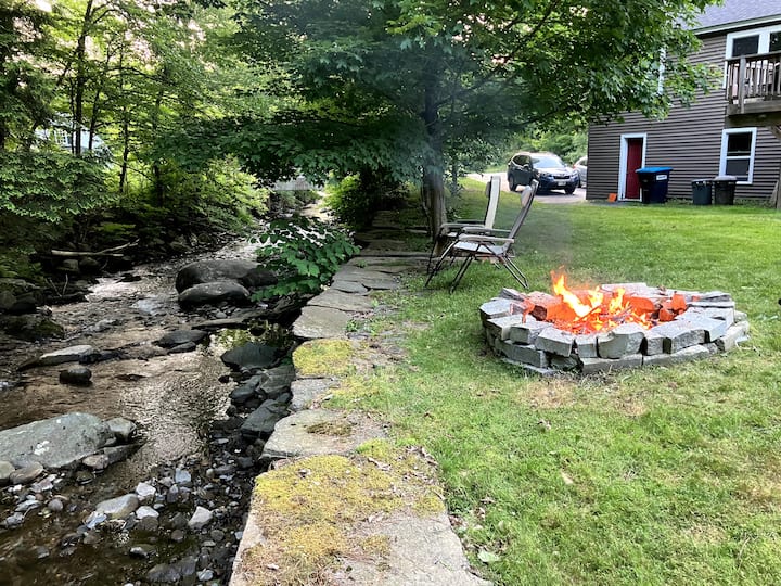 Charming Hanover, Nh Retreat On Mink Brook - Hanover, NH