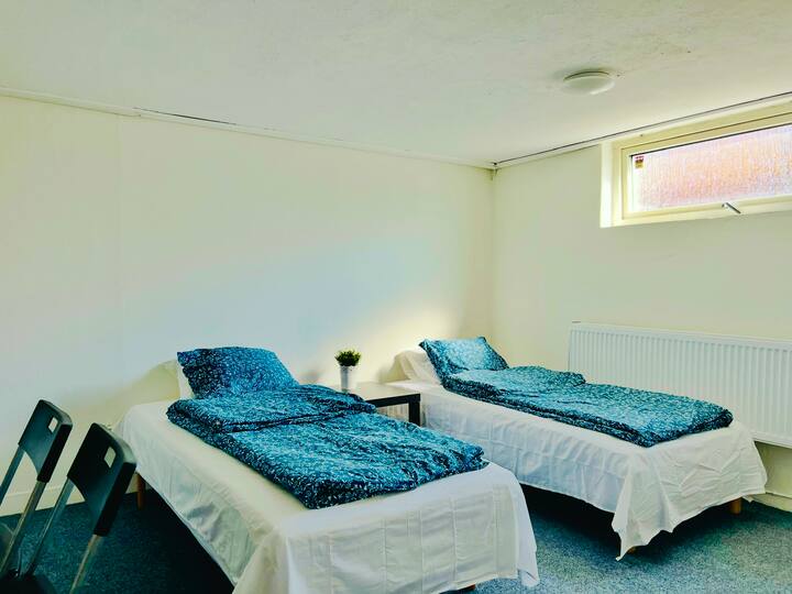 Cozy Room With Tre Single Bed - Landskrona