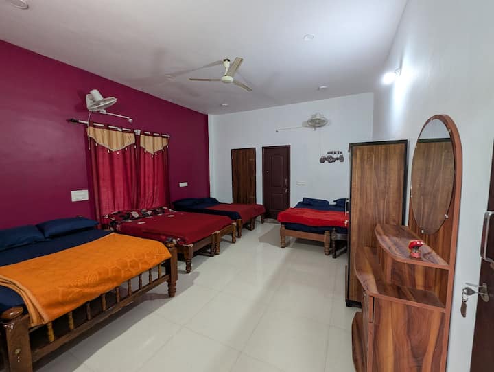 Rasta Homestay 8 Bed Dormitory - Sakleshpura