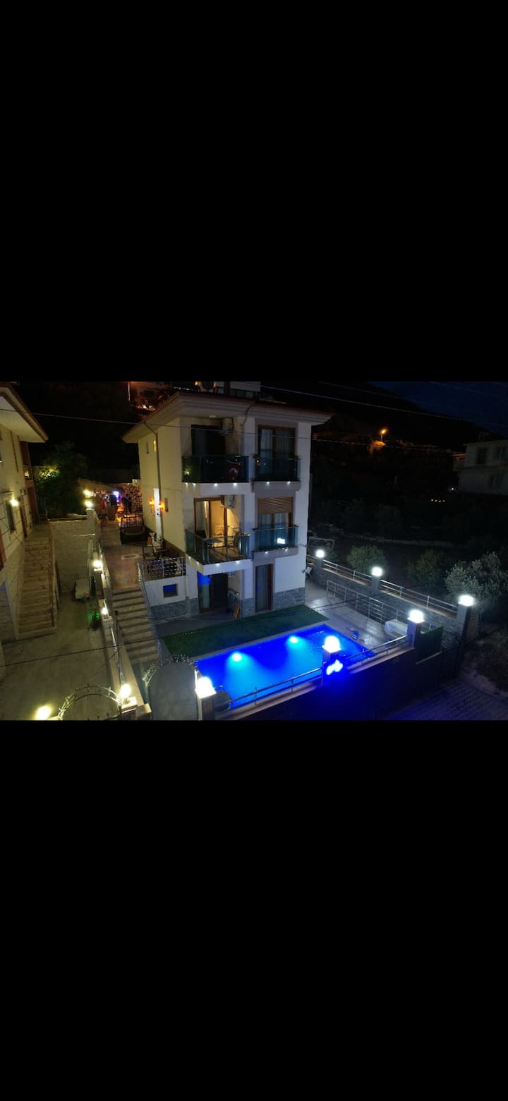 Birds Inn Apart Otel 107 Gunluk Kiralik - Kuşadası