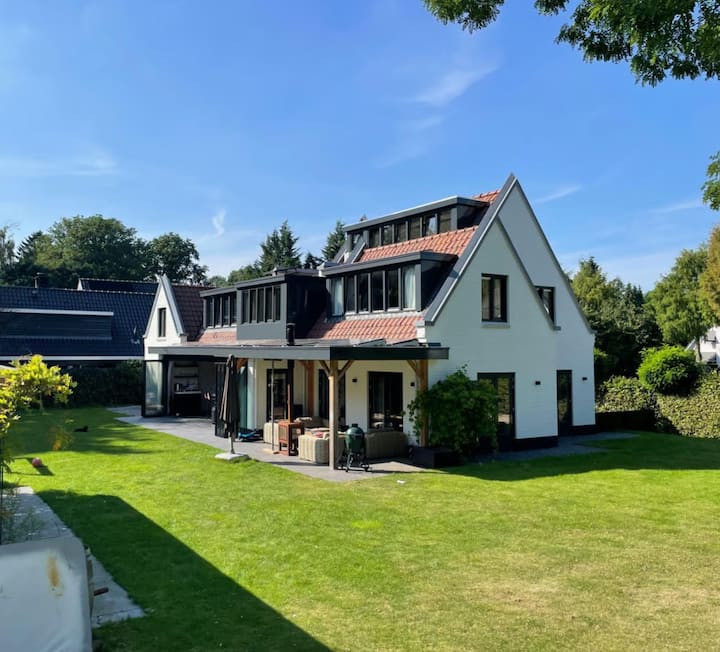 Family House In Laren - Hilversum