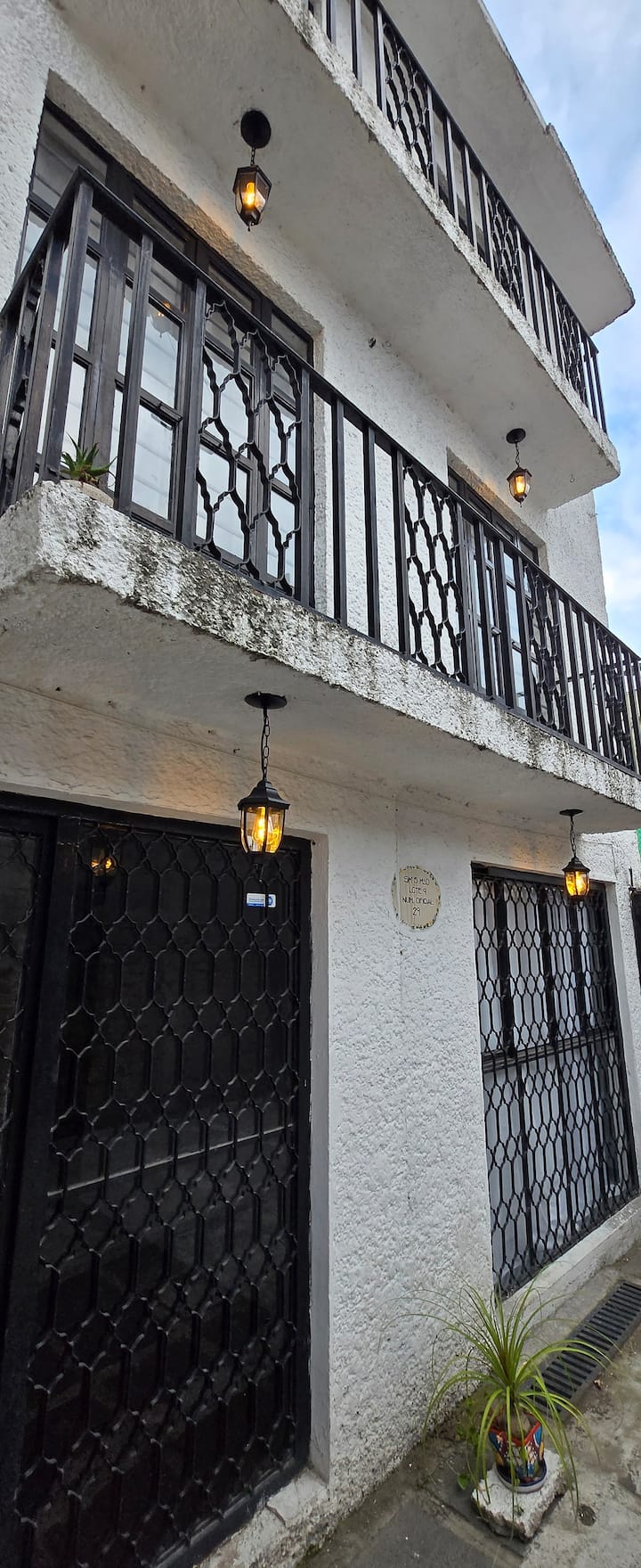 ~$49 Base Price/night · Max 10 Guests · 4br - Mexico City