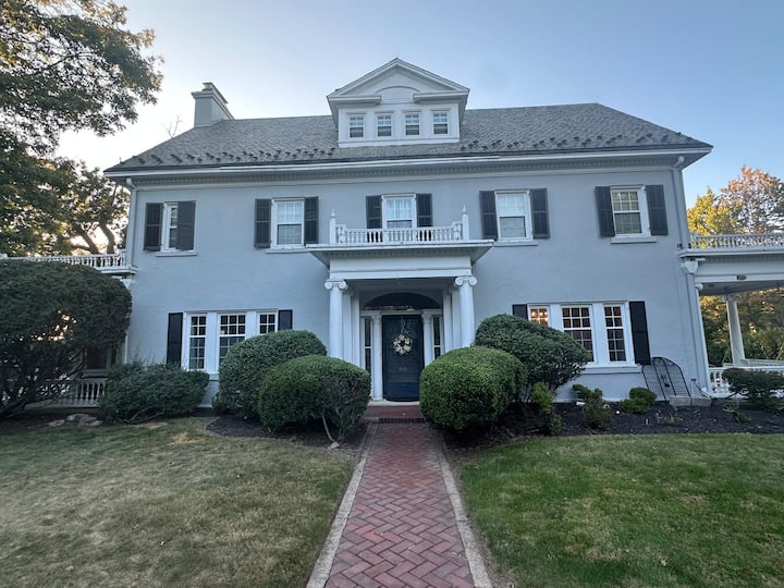 Luxury 4br Home – Saltwater Pool, Ev, Near Nyc - Montclair, NJ