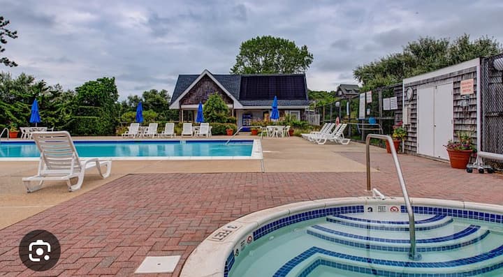 Water Views & Private Beach - Montauk, NY