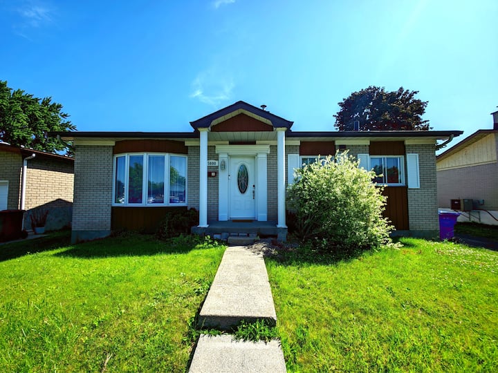 Warm Welcome Home - Brossard