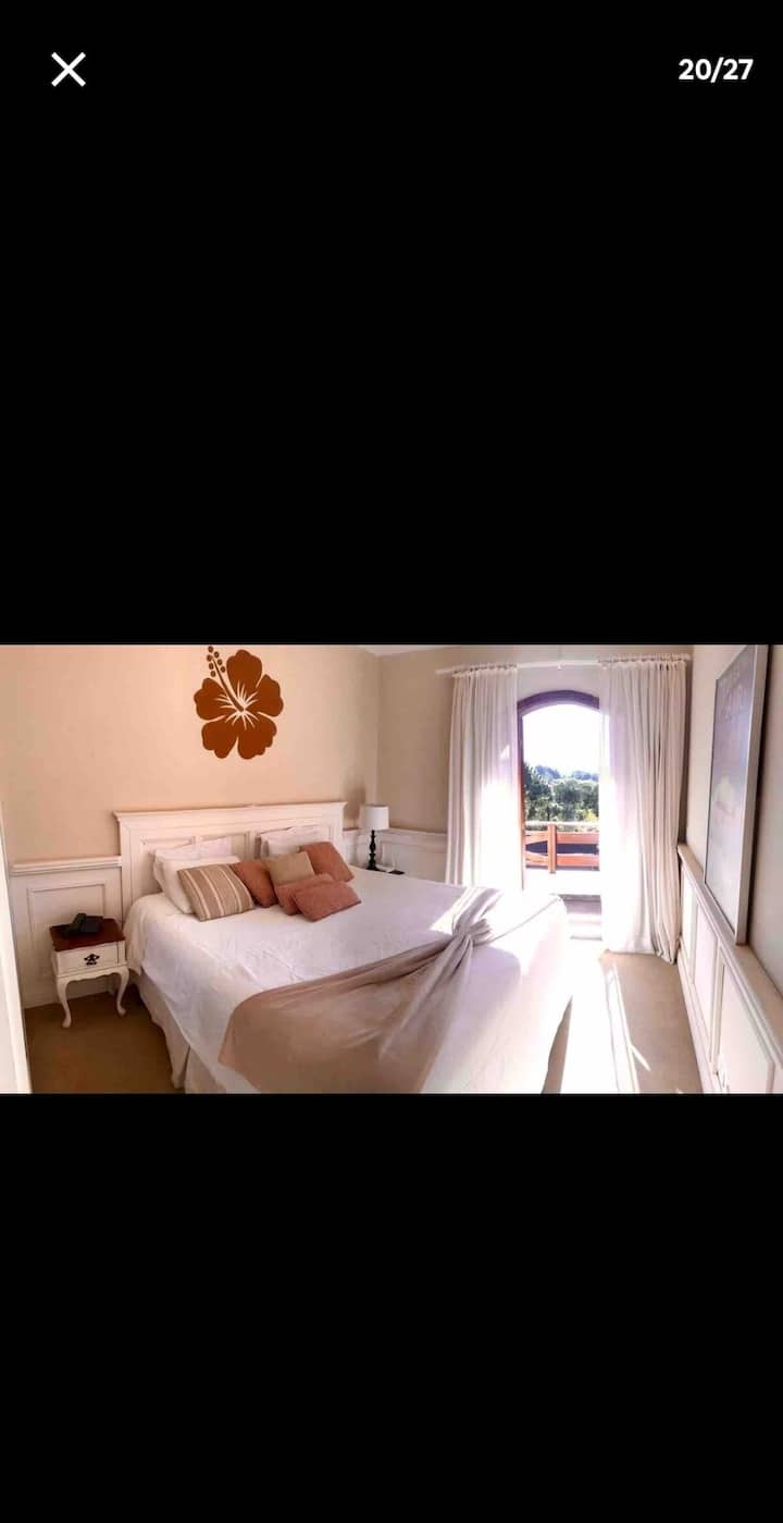 Apartamento Com Piscina Aquecida, Lareira E Vista - Campos do Jordão