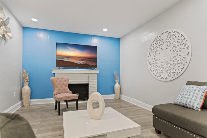 Family Oasis Near Hard Rock Stadium & Beaches - Miami Gardens, FL