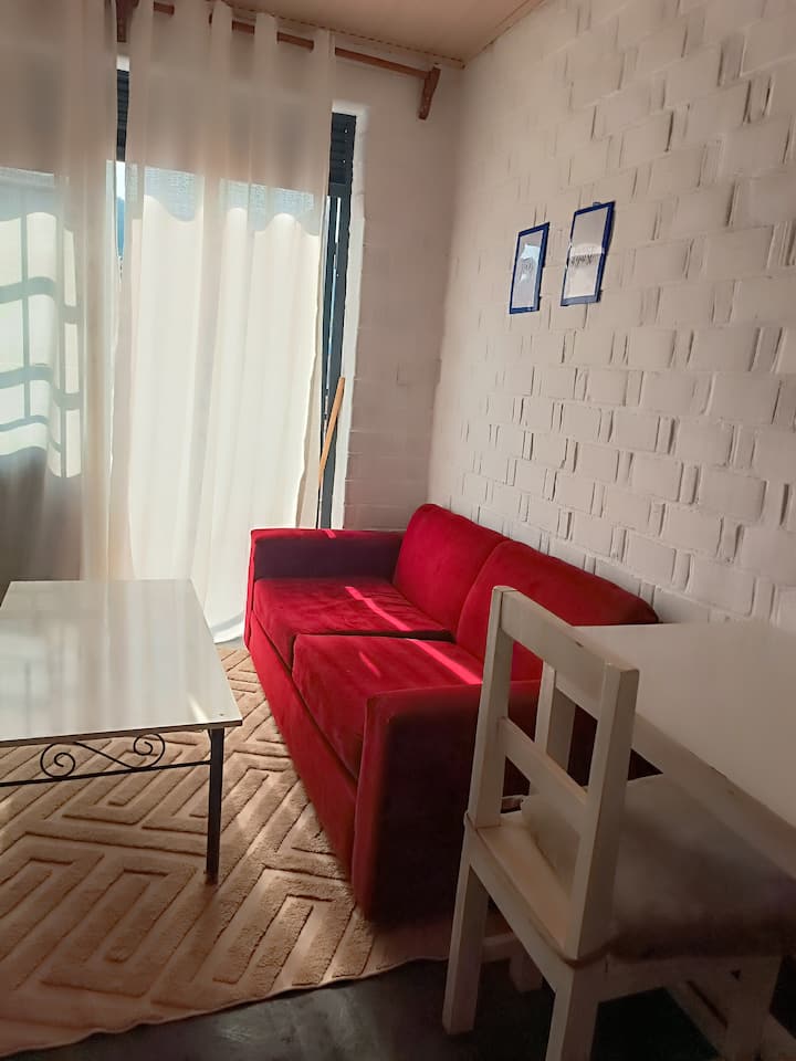 Mini One-bedroom Apartment With Balcony Views - Kigali