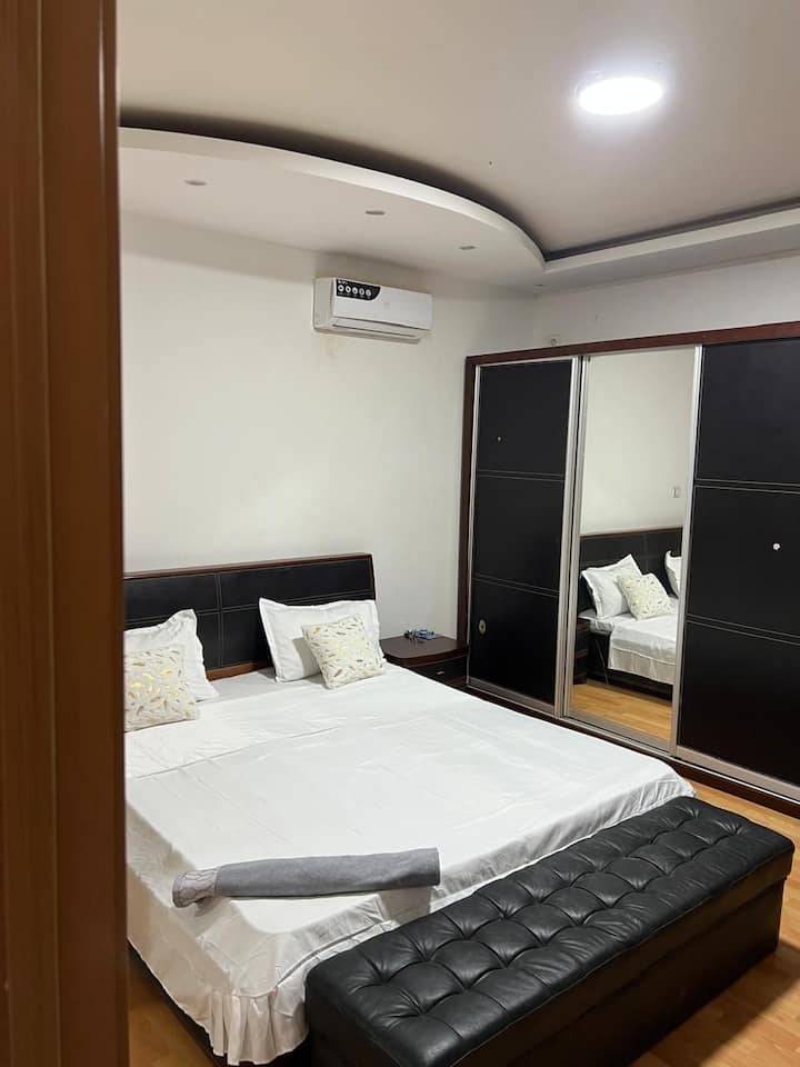 Host The Whole Family - Angola