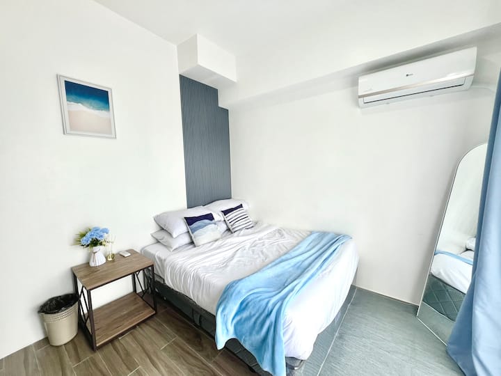 The Coastal Cove By 3m Suites (One-bedroom) - Iloilo City