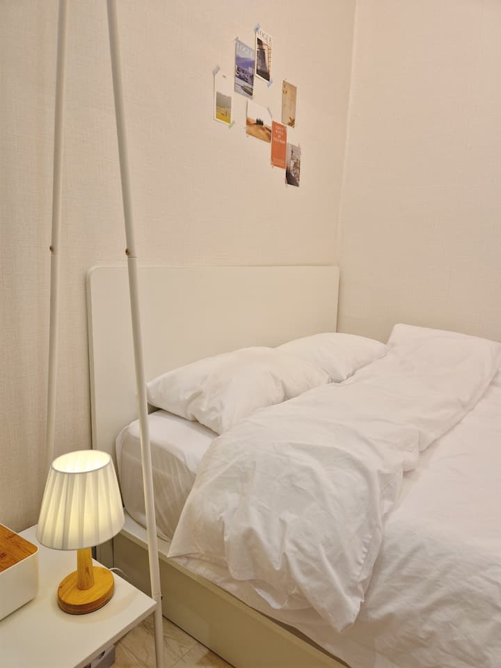 봄스테이(302)수유역1분/명동 성수 이태원 접근용이/이중도어락/전용욕실/공항버스 도보2분 - ソウル