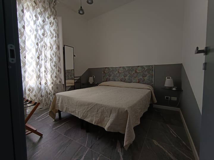 Camera Matrimoniale Con Bagno, Vista Porto. N323 - 폰차