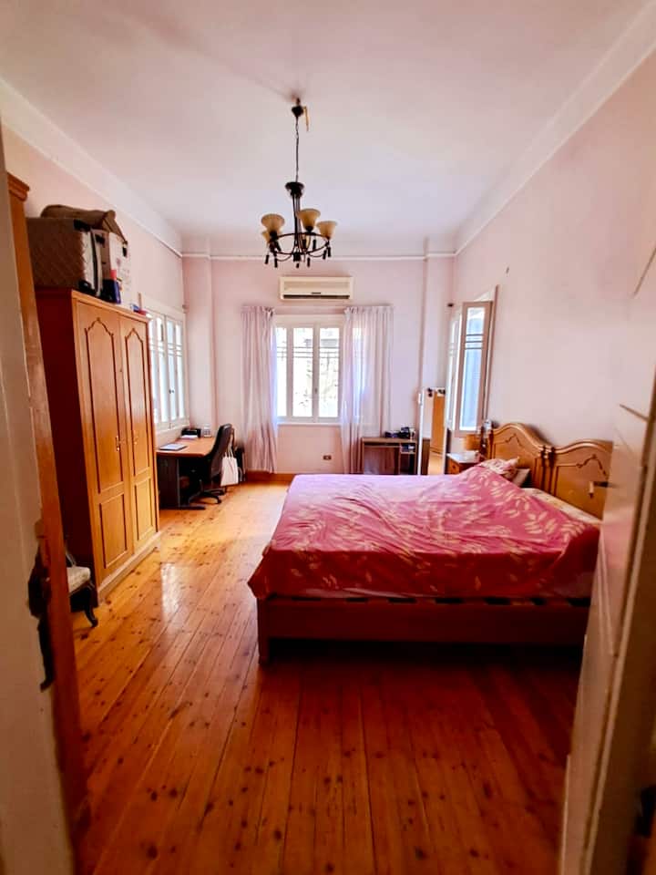 Spacious Room With Expats Roommates - Kairo