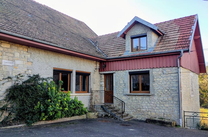 Grande Maison Familiale Cosy & Chaleureuse - Salins-les-Bains