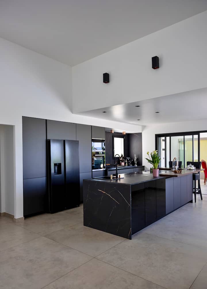 Villa D’architecte Vue Lac, Piscine & Spa - Voiron