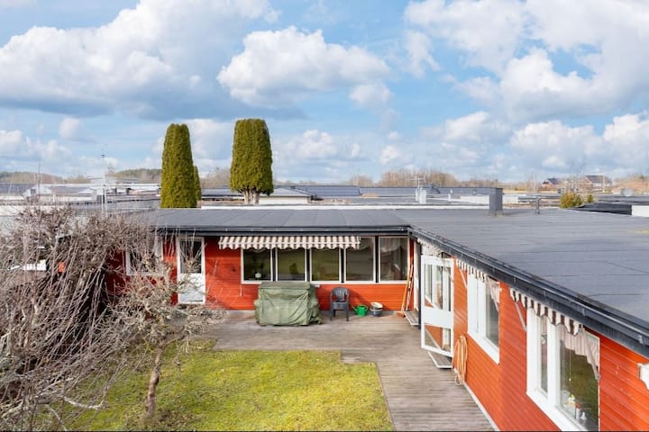 Villa Härbregatan (150 Sqm), Norra Vallby Västerås - Västerås
