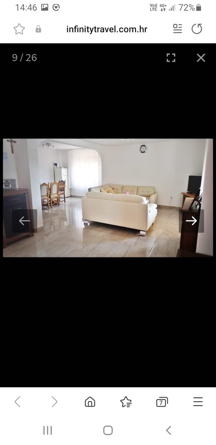 Preljepa Kuca Za Odmor Na Moru. - Starigrad-Paklenica