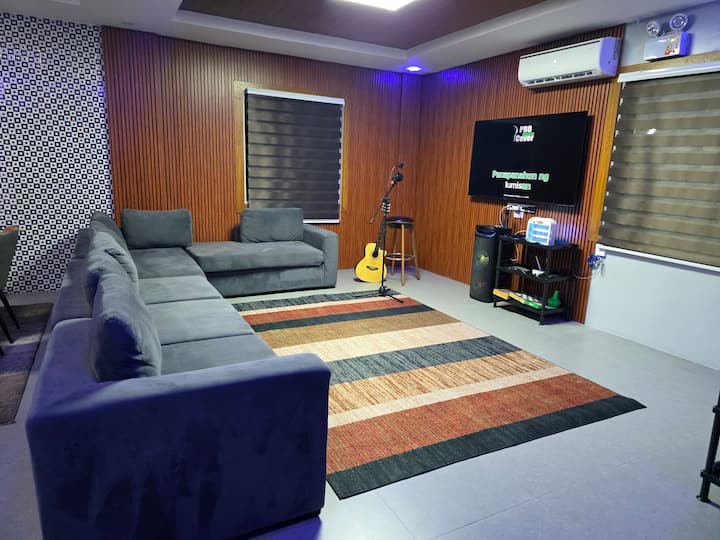 Tropical Villa With Pool & Jacuzzi | Clark - Angeles