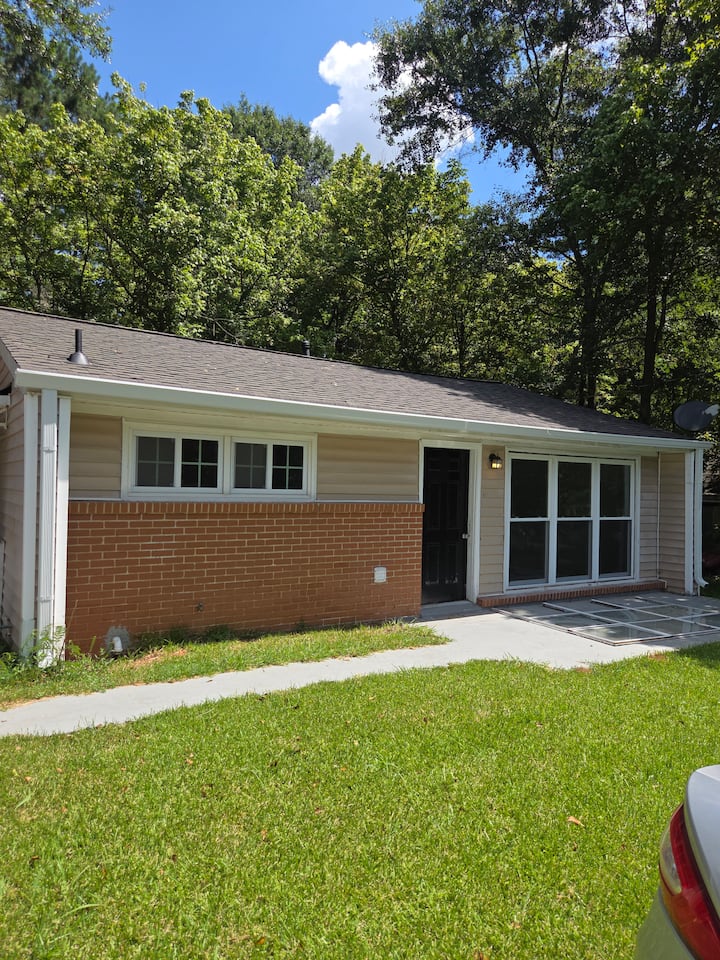 Cozy 2 Bedroom House South Atl - Riverdale, GA