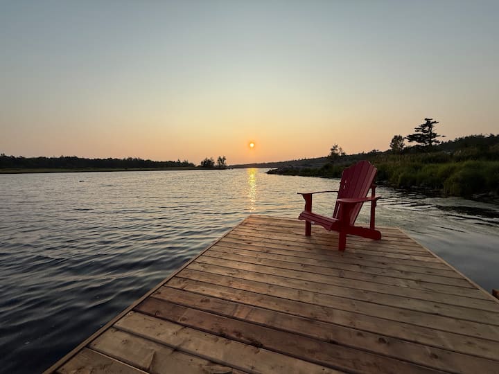 Luxury Escape On Doe Lake: Kayaks Firepit Dock - Bracebridge