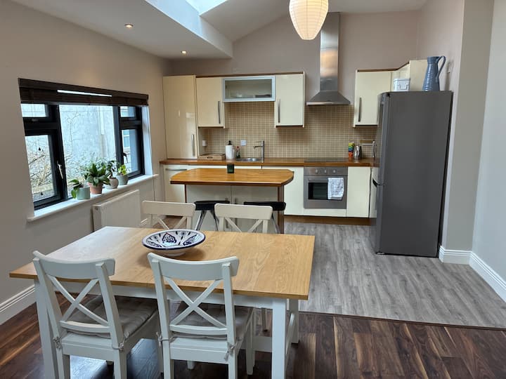 Spacious City Centre Apartment. - Kilkenny