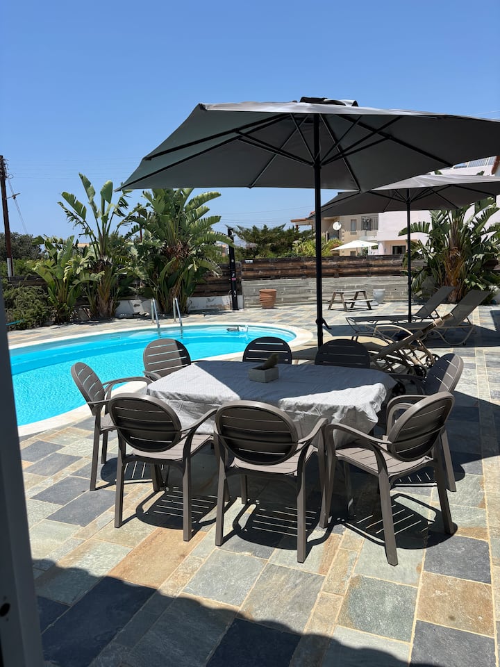 Sunset Bungalow 3 Bedrooms With Private Pool - Paphos