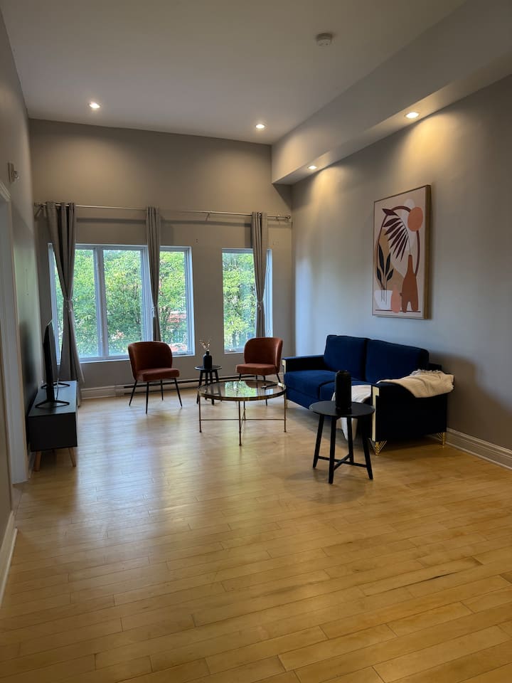 Montreal In Motion: The City’s Most Alive Stays - Montreal