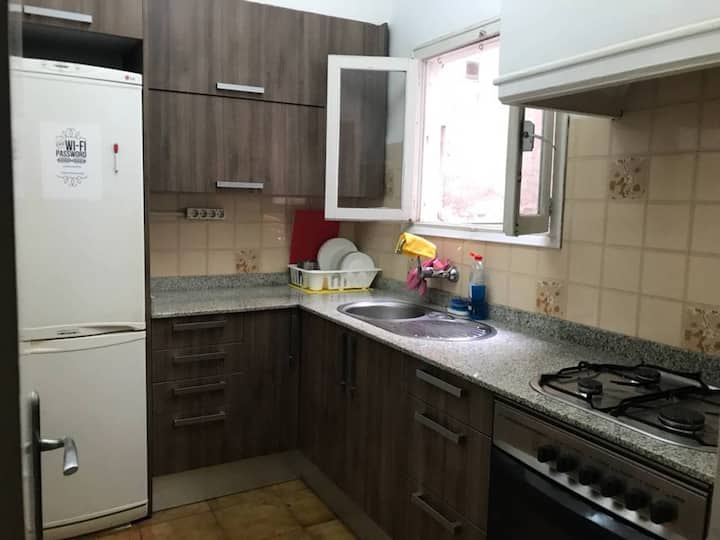 Habitación Doble Junto Con Metro - Badalona