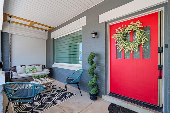 Funky 2br W/ Swing +Yard | 4 Min To 5 Points - El Paso, TX