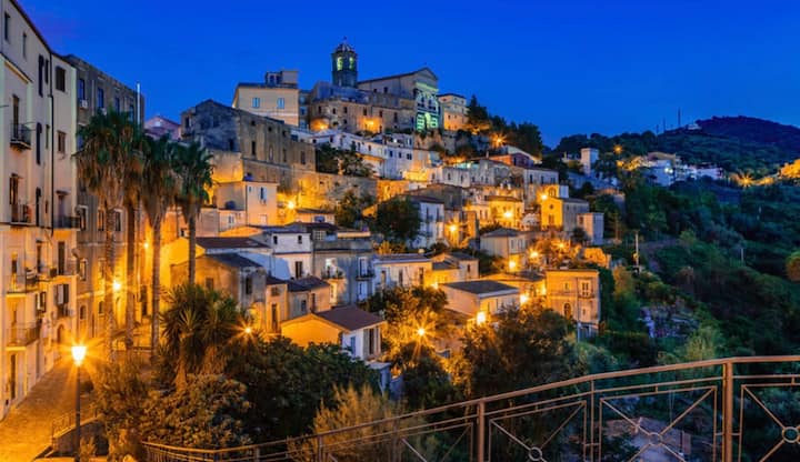 Immerso Nel Centro Storico - Oliveri