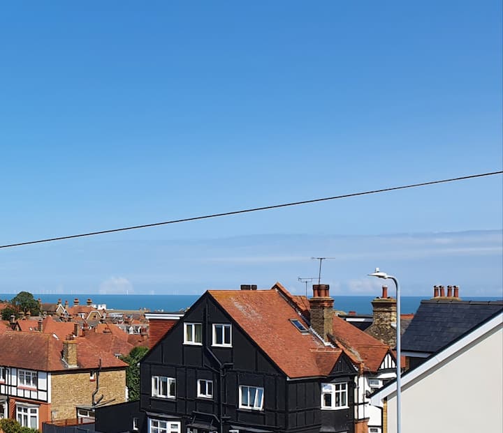 Broadstairs House - Broadstairs