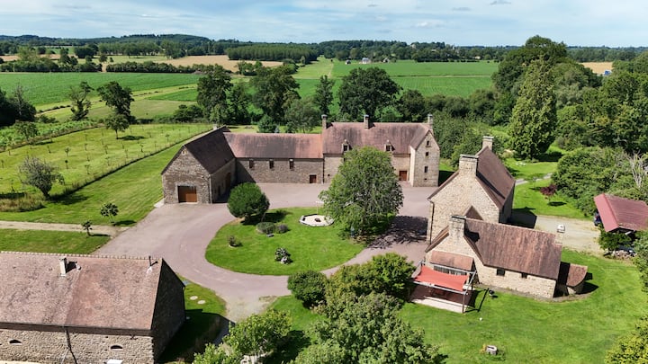 Domaine 4* - Piscine & Jacuzzi - Suisse Normande - ibis Styles Flers