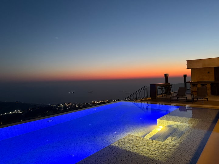Villa Vola Hilltop | Gatien’s Pool Chalet - Lebanon