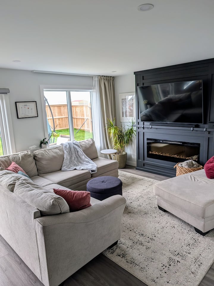 Family Home On Quiet Street - Steinbach