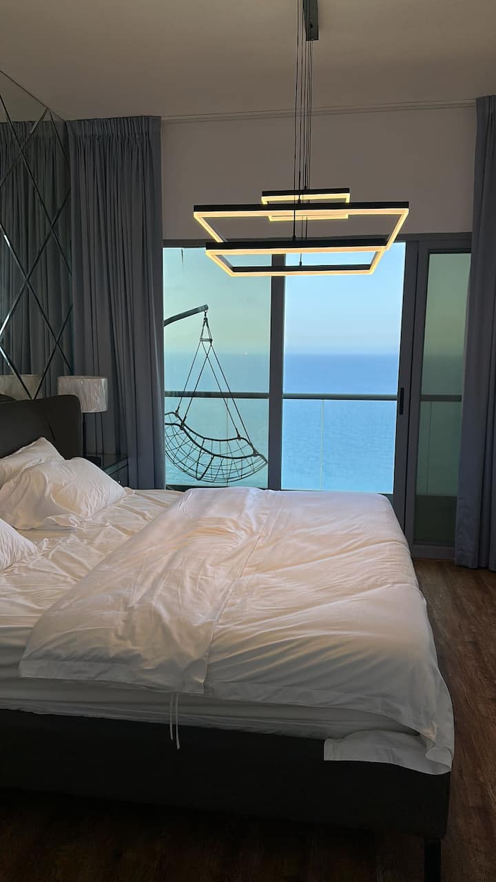 شقة بإطلالة بحرية في برج داماك - Djeddah