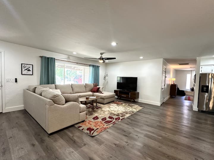 Pilot Cadet Housing 3br/2ba Home - Mesa, AZ