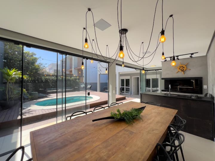 Beira Mar De Xgl C/piscina Ampla Casa C/5 Quartos - Capão da Canoa