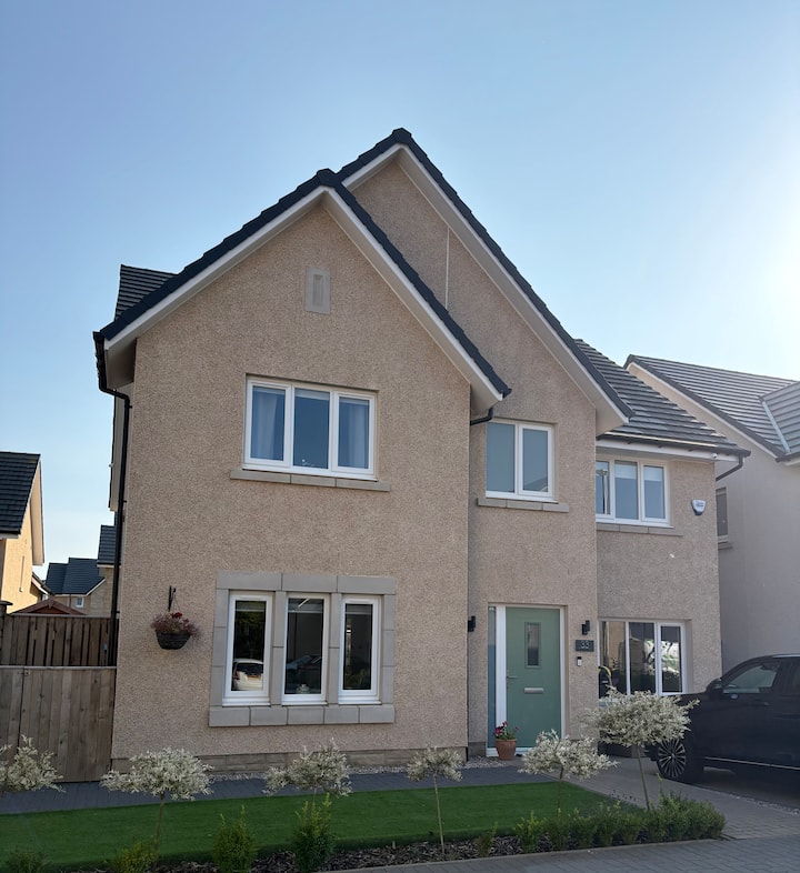 Entire New Home Close To Edinburgh City / Airport! - 린리스고