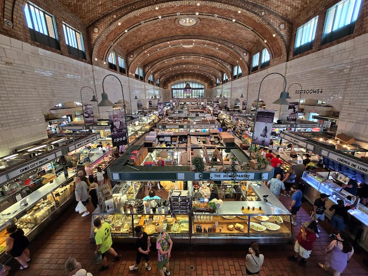 West Side Market Airbnb - Cleveland