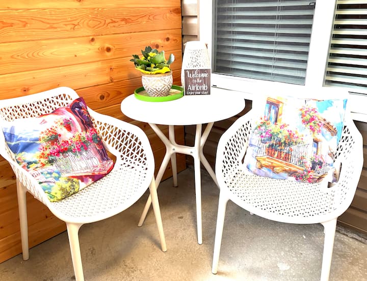 Thelauriernest1
Spotless Stay/european Hospitality - Coquitlam