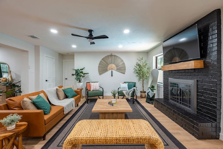 Great Vibes House-7bd 20minairport - Houston, TX