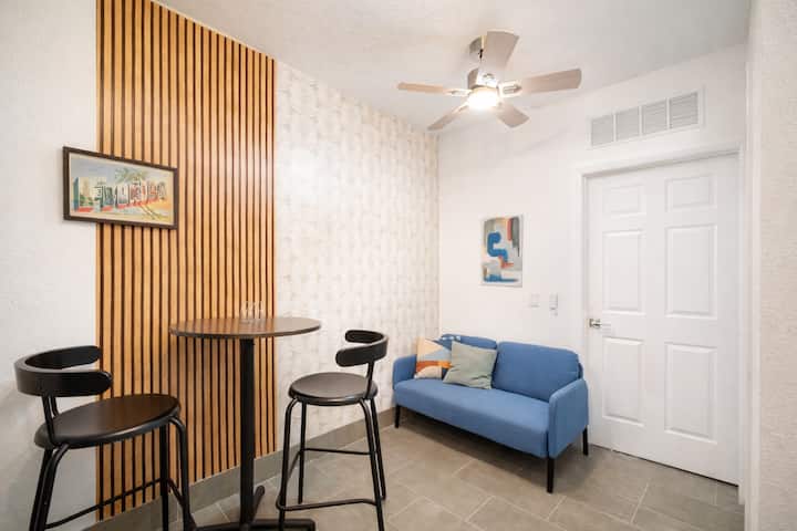 Private 1br • W/d • Parking • Fast Wifi - Plantation, FL