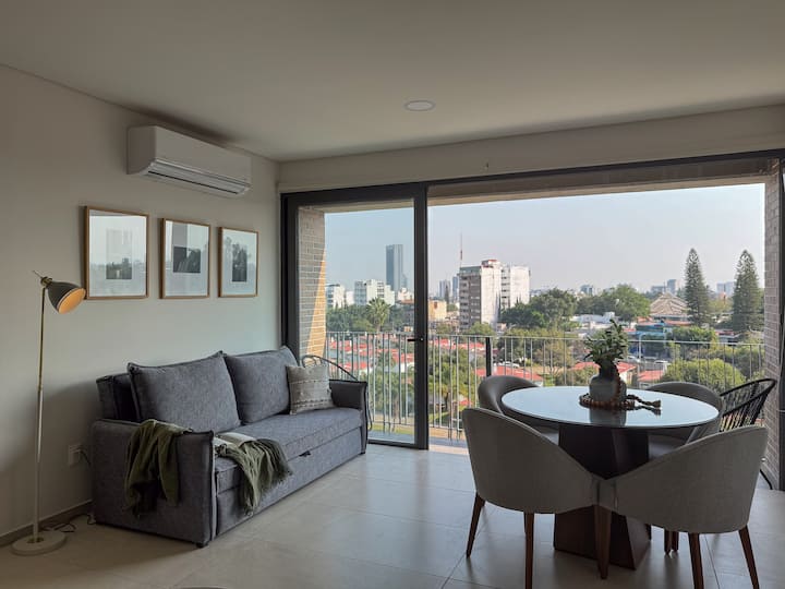 Comfy Stay In Prime Location - Guadalajara