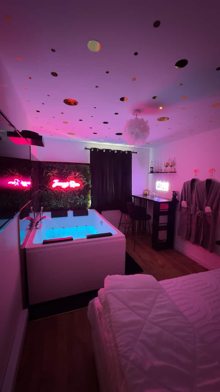 Jacuzzi Room - Lac de Chanon